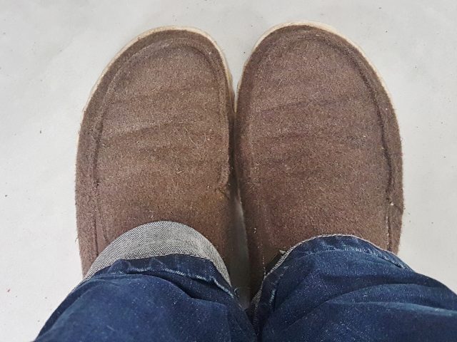 Hey Dude Shoes fur lined Farty Chalet footwear review | Sitons